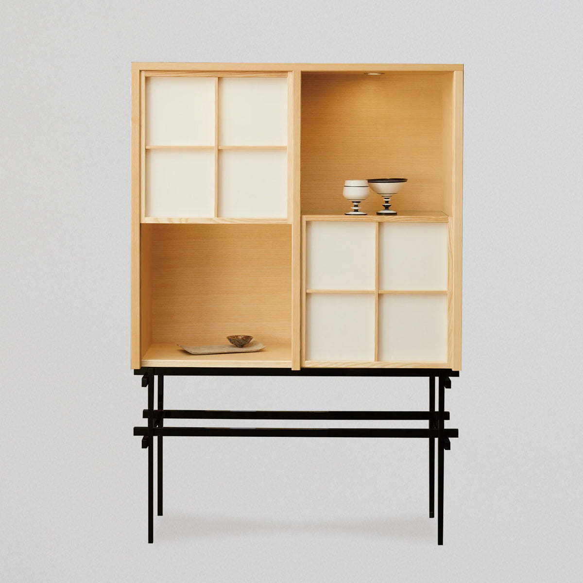 AREA｜display cabinet YUKIMI｜New York, Paris, Tokyo - Craftsmanship with ...